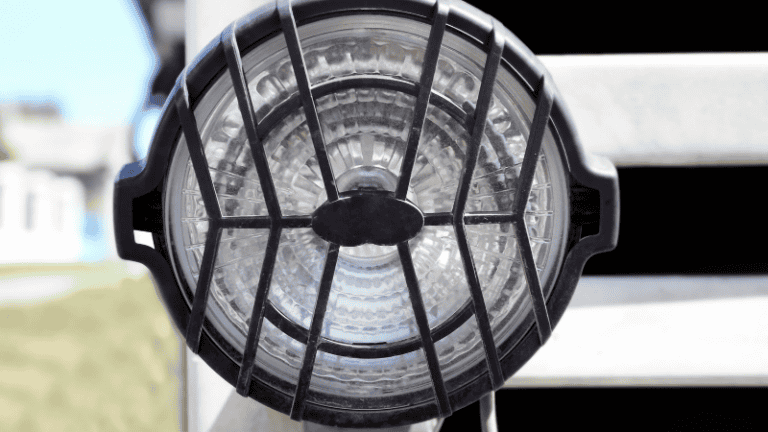 Explication des composants des phares : Guide des principaux composants et fonctions