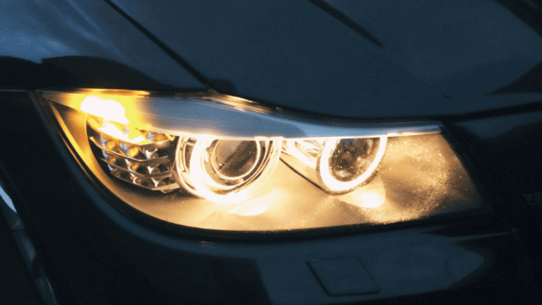 Projector vs Reflector Headlights: Key Differences, Choice