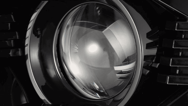 Projector vs Reflector Headlights: Key Differences, Choice