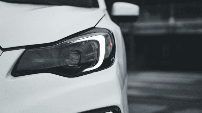 Explication des composants des phares : Guide des principaux composants et fonctions