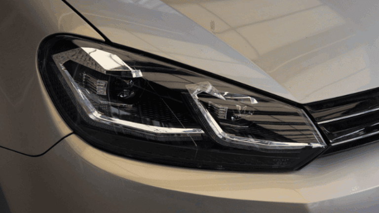 Faros LED Matrix: el futuro de la iluminación automotriz